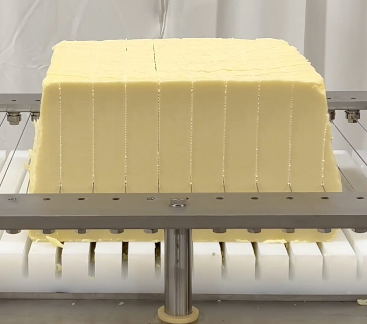 How To Cut Cheese Cubes With A Machine - FoodTools 5-AF